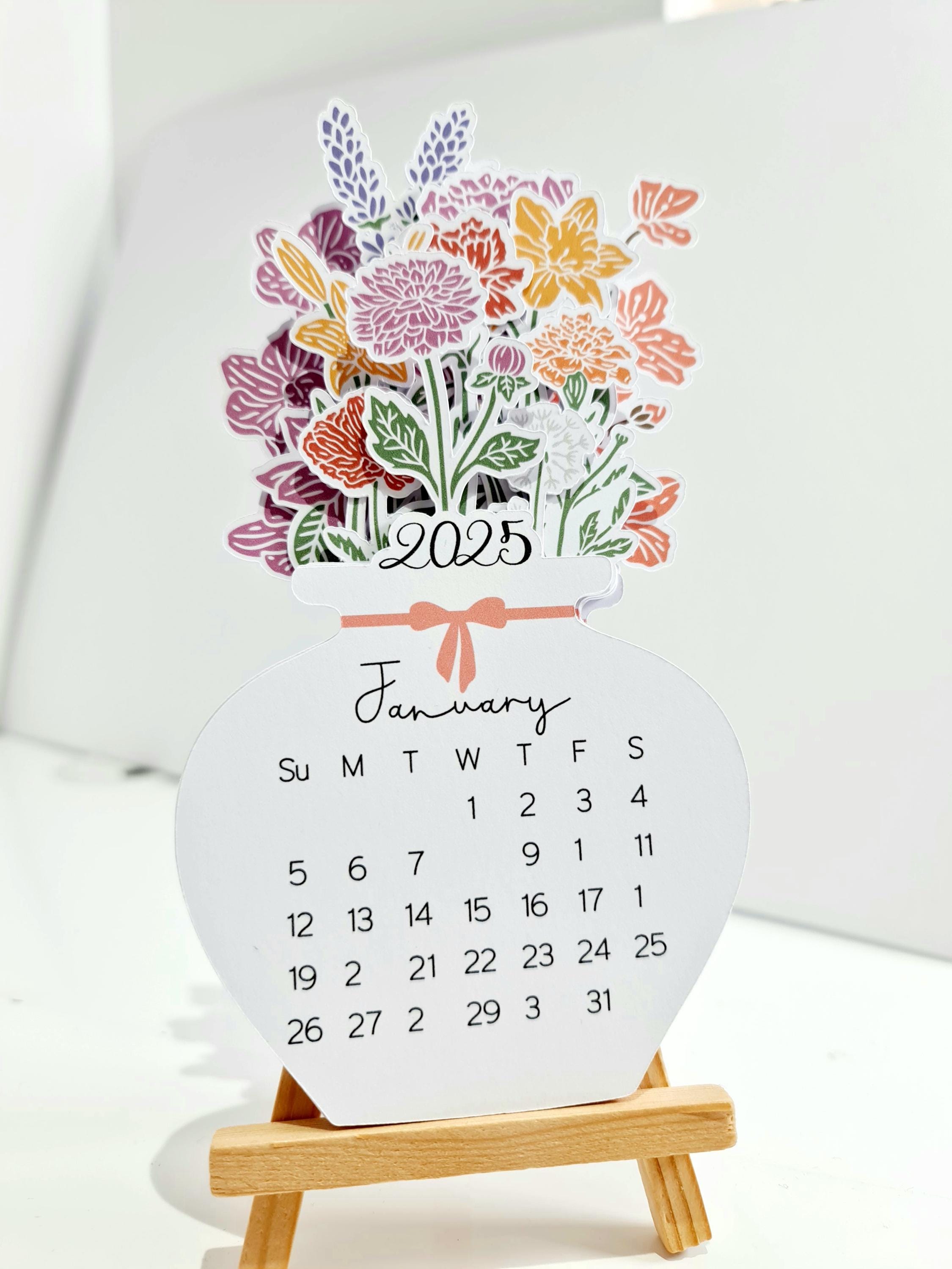 Vibrant Flower Vase Desk Calendar With Wooden Easel Stand |2026 ...