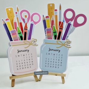 School Teacher Calendar | Pen Pot Desk Calendar With a Wooden Stand ...