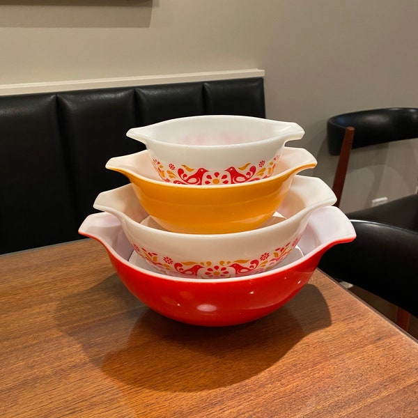 Vintage Pyrex Bowls - Etsy