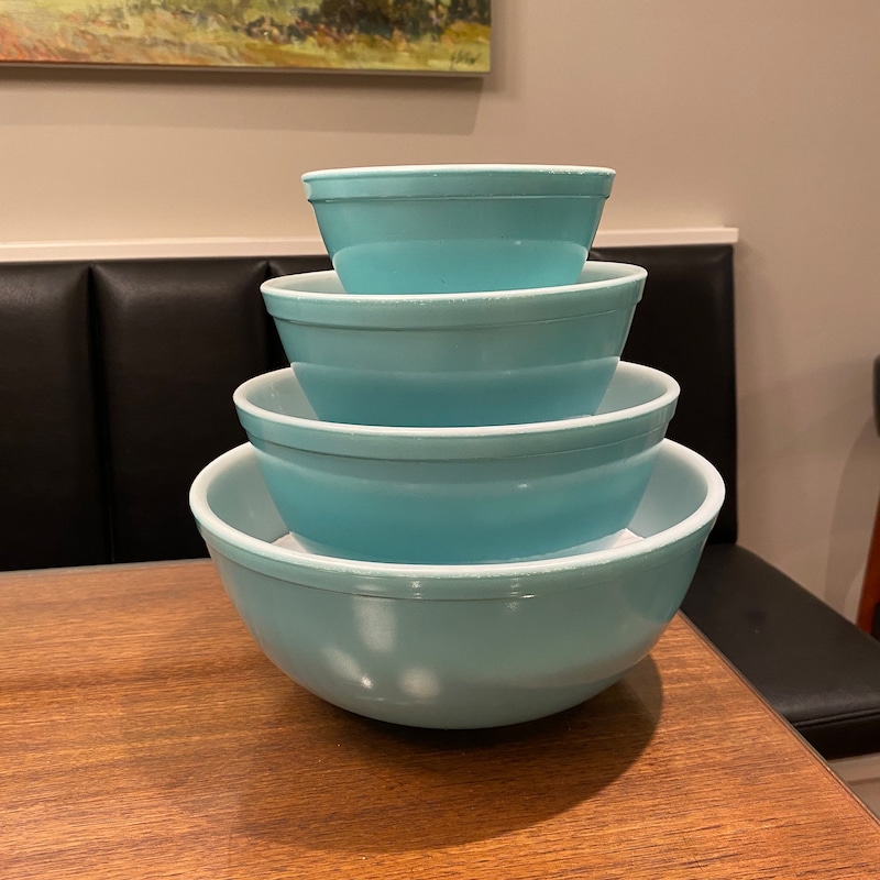 Pyrex Vintage Mixing Bowls - Etsy