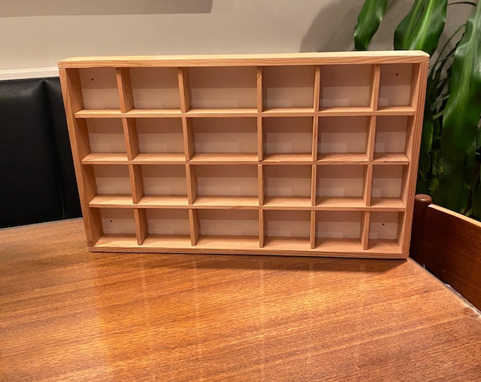 Vintage Curio Shelf, Small Knick Knacks or Miniature Display, Vintage ...