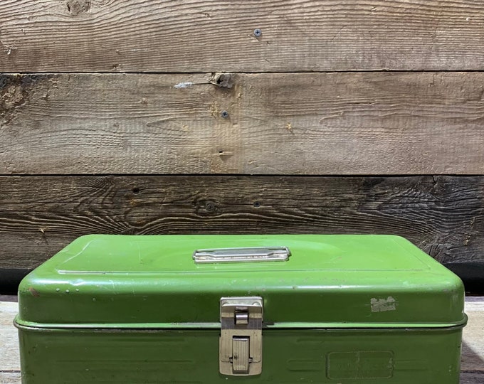 Vintage Union, Green Metal, Utility Box, Tackle Box, 13" - Etsy