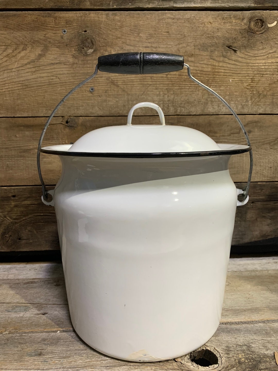 Vintage Enamelware, 2 Gallon Chamber Bucket & Lid, White With Black ...