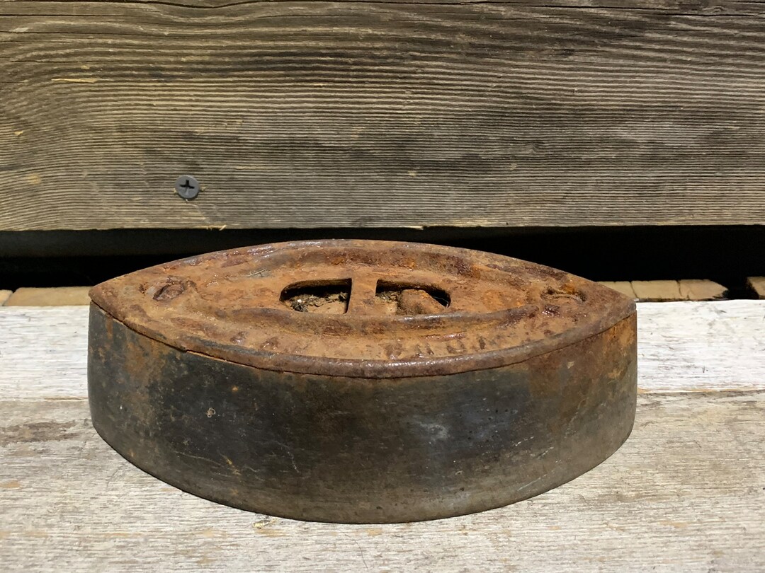 Antique 1870s-1900s, Mrs. Potts Sad Iron - Etsy