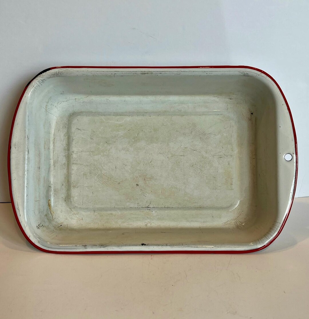 1930s-40s Enamelware, 13" X 9" Baking Pan, White With Red Trim - Etsy