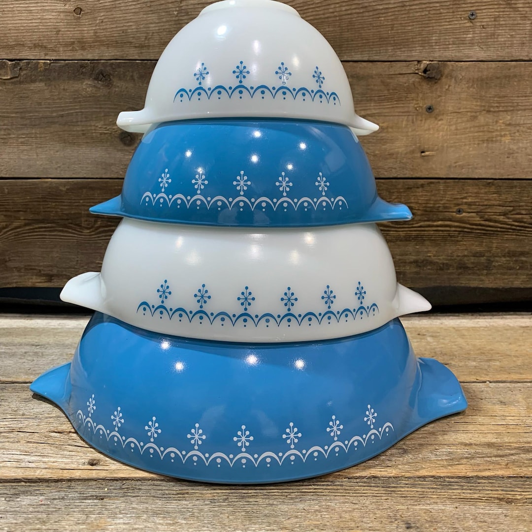 1970s Pyrex, Snowflake Garland, Cinderella Mixing Bowl, Nesting - Etsy