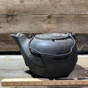 Antique 1800s Cast Iron, Tea Kettle, Swivel Lid - Etsy