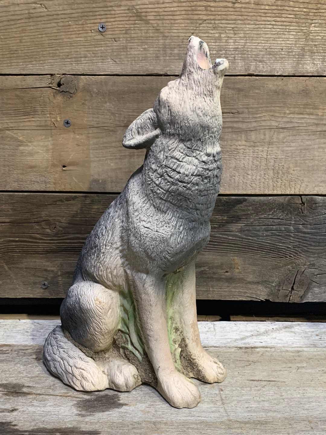 Howling Wolf Garden Statue, Garden Décor - Etsy