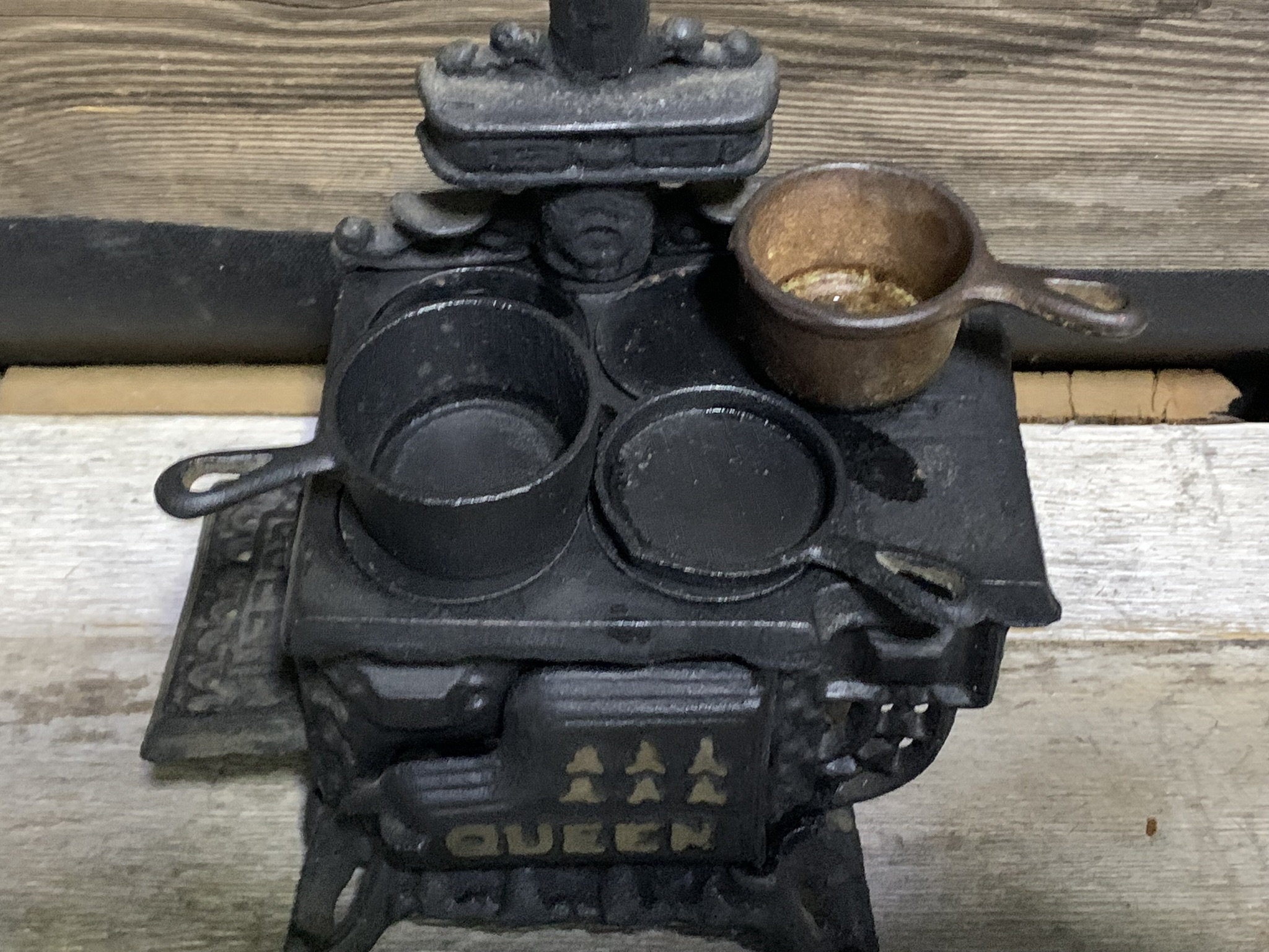 Vintage Queen, Miniature Cast Iron Stove, Salesman Sample - Etsy