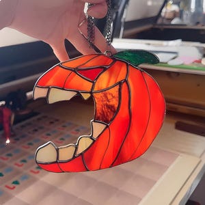 Stained Glass Halloween Pumpkin Suncatcher, Fall Suncatcher, Fall Decor ...