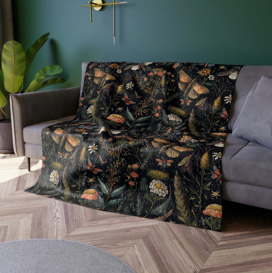 Moth Blanket - Black Dark Botanical Velvet Throw Blanket for Women Dark ...