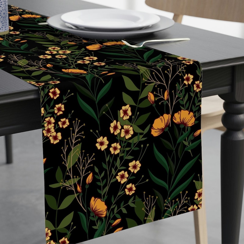 Spring Table Runner - Etsy