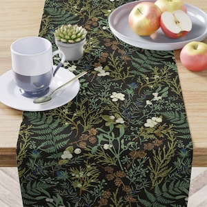 Yuletide Forest Table Runner - Dark Green Rustic Woodland Cottagecore ...