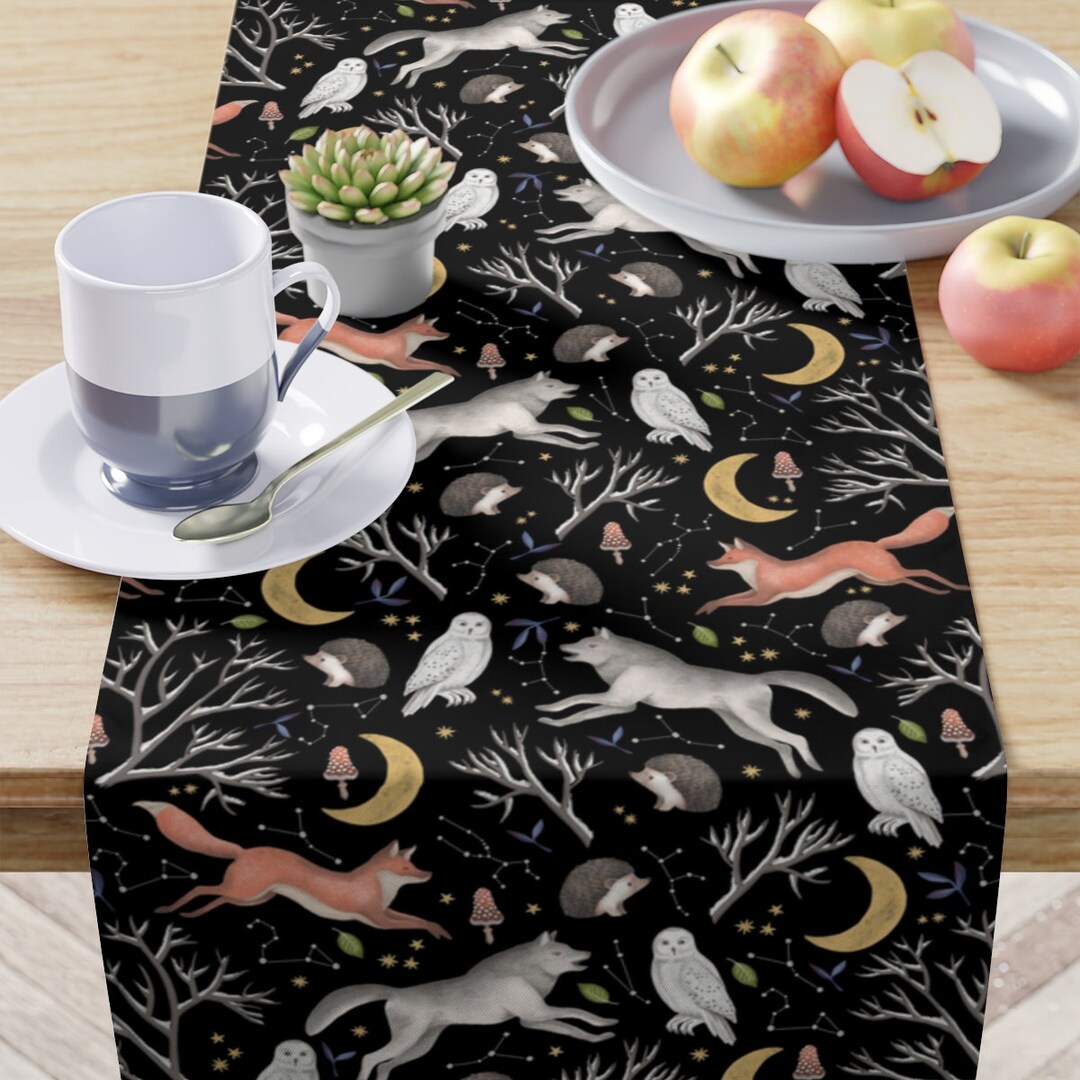 Winter Woodland Animal Table Runner - Wolf Fox Owl Table Decor Black ...