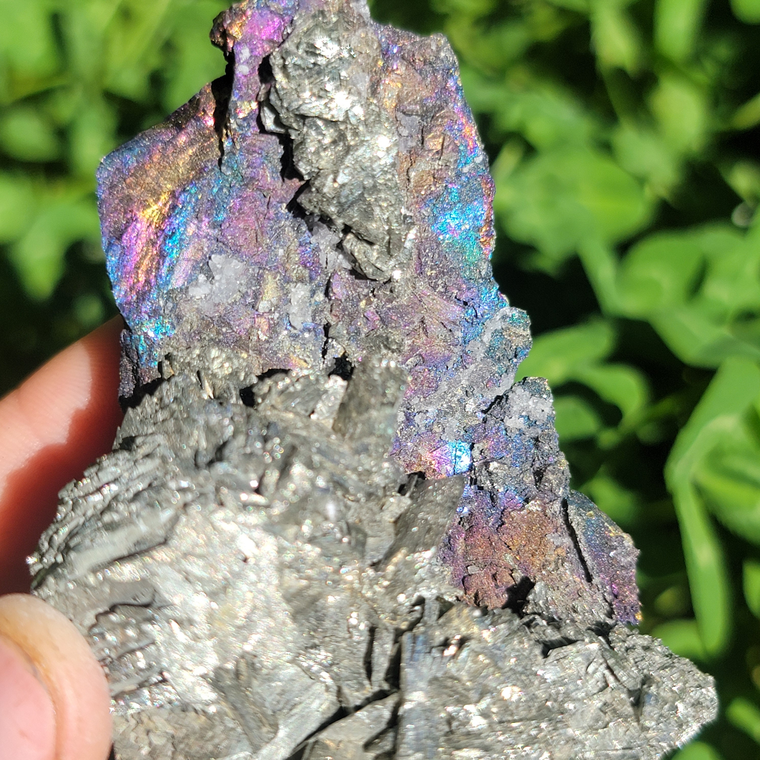 Bladed Chalcopyrite on Iridescent Hematite With Druzy Quartz - Etsy