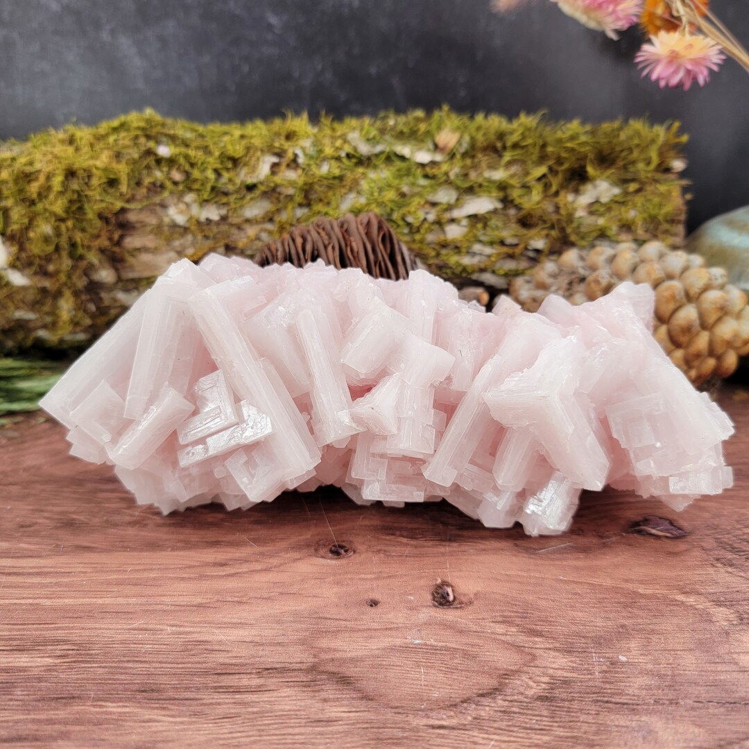 Pink Halite Cluster From Searles Lake, Trona, California. Salt Crystal ...