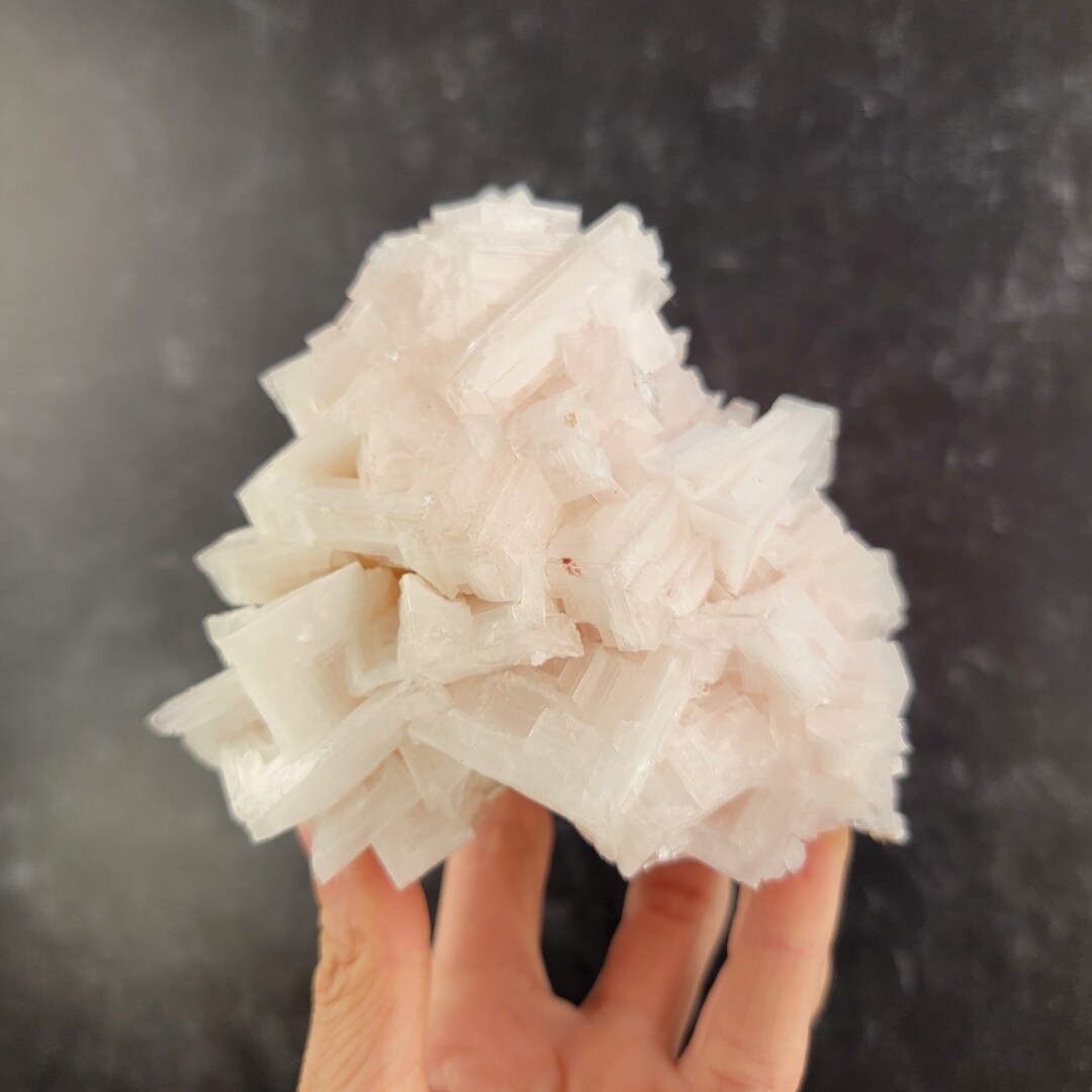 Light Pink Halite Cluster From Searles Lake, Trona, California. Salt ...