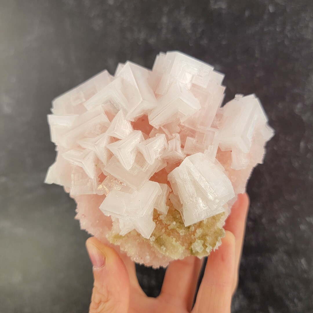 Pink Halite Cluster From Searles Lake, Trona, California. Salt Crystal ...