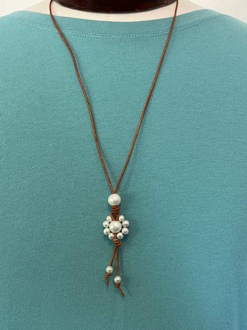 Really Cute Pearl and Leather Flower Necklace - Etsy