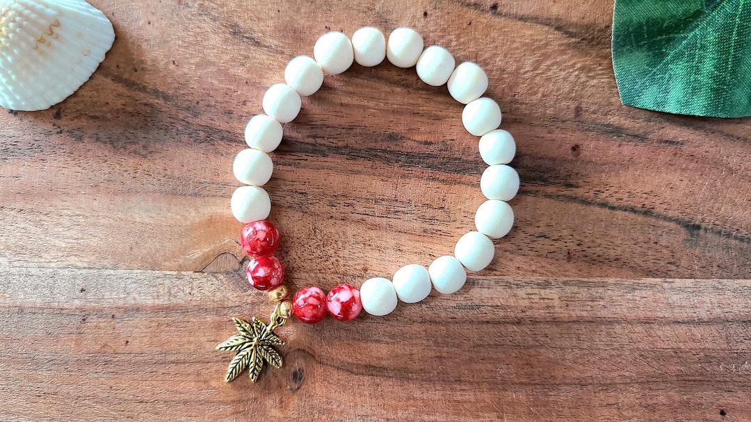 Cannabis Leaf Bracelet, Stoner Cannabis Charm Beaded Bracelet, Weed ...