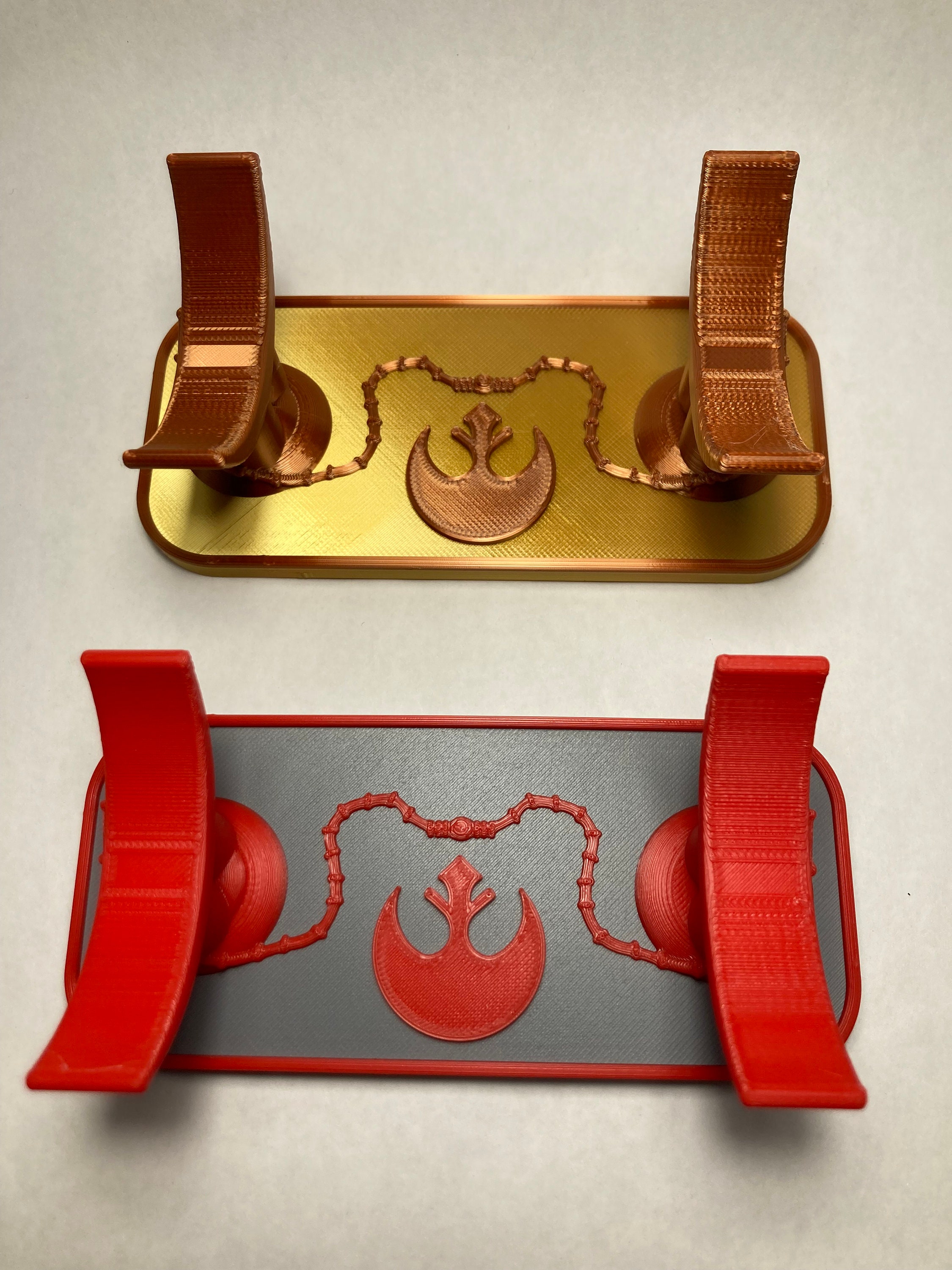 Mudhorn Logo Lightsaber Hilt Stand Choose 2 Different Colors - Etsy