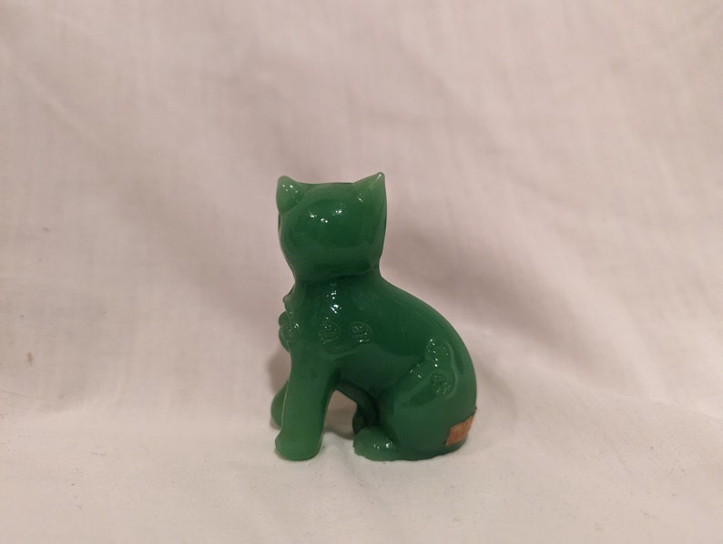 Franklin Mint Curio Cabinet Cat Figurine Ching Dynasty Jade Glass Cat ...