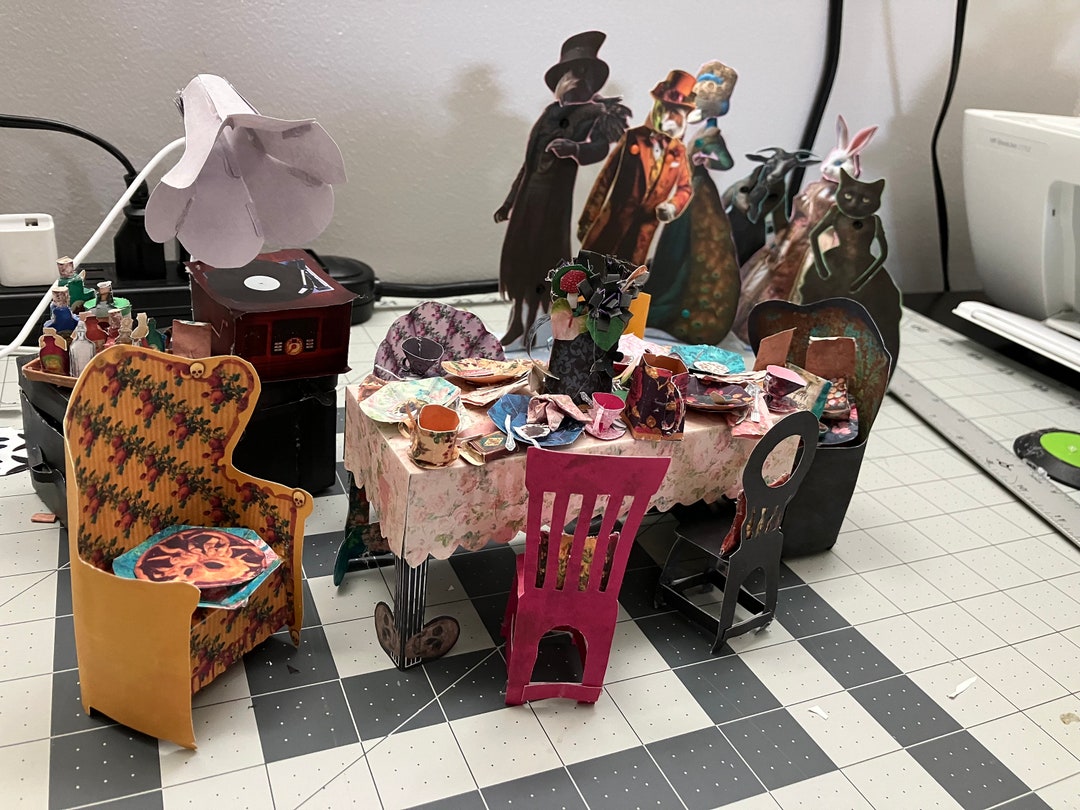 1:12 Scale Gothic Haunted Tea Party Set With Dolls for Gothic Dollhouse ...