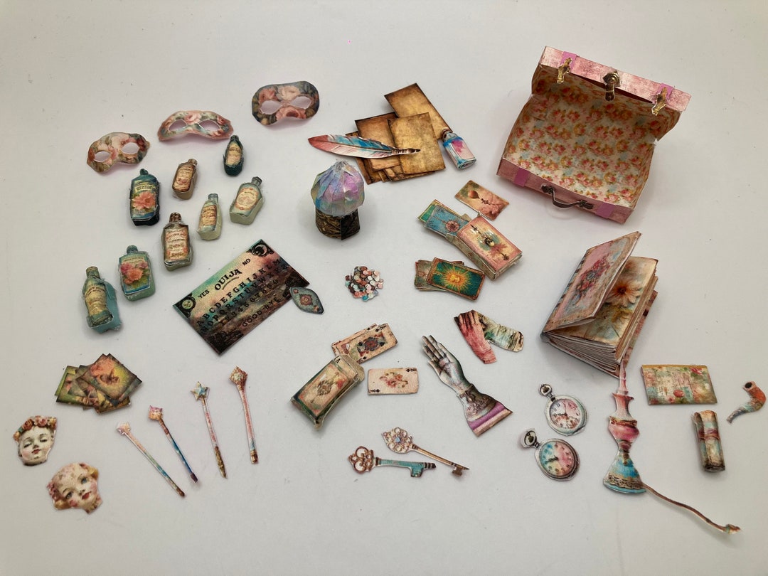 Shabby Chic Whimsigoth Traveling Witch Kit for 1:12 Scale Haunted ...