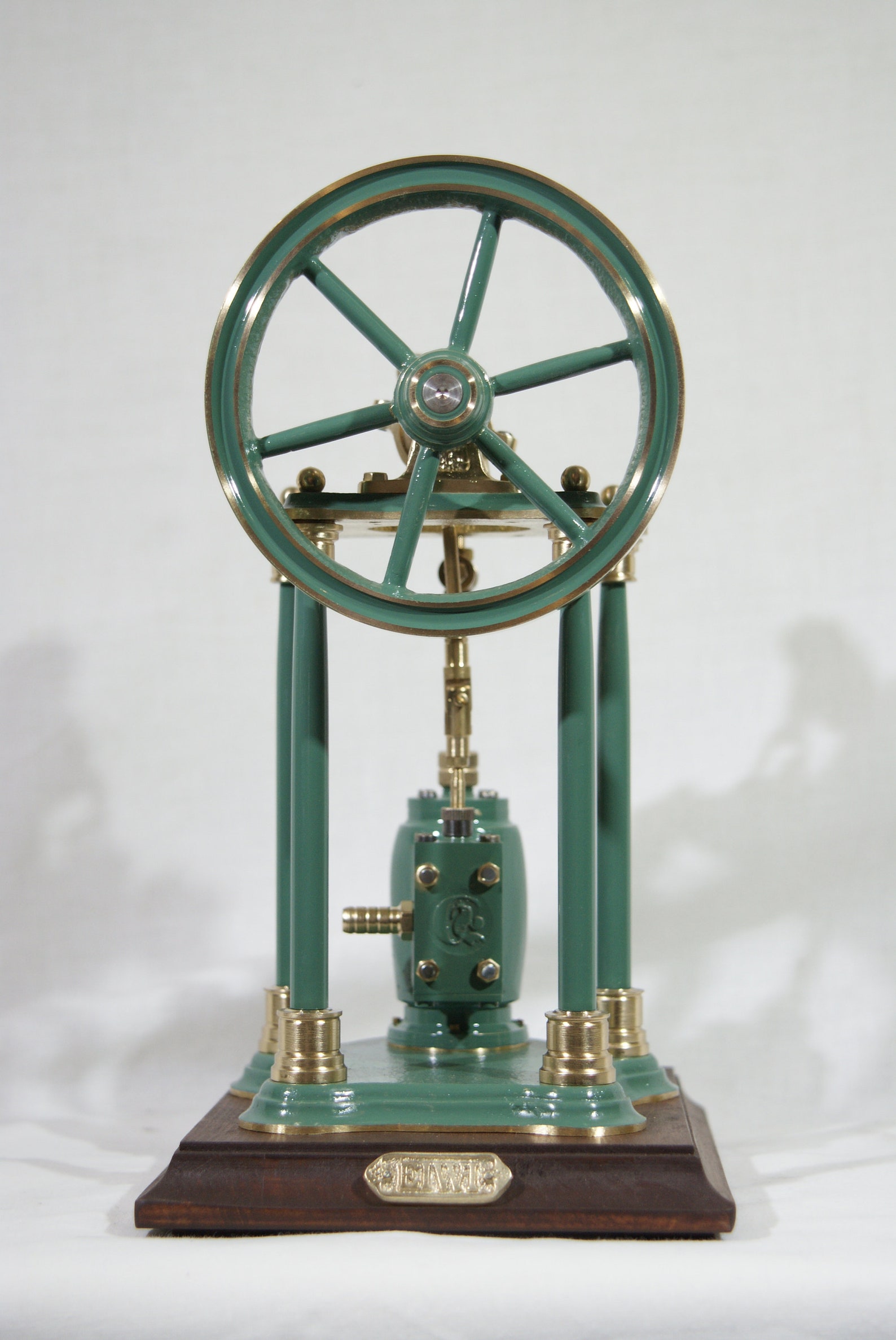 Vertical Model of a Steam Engine - PSE - Etsy