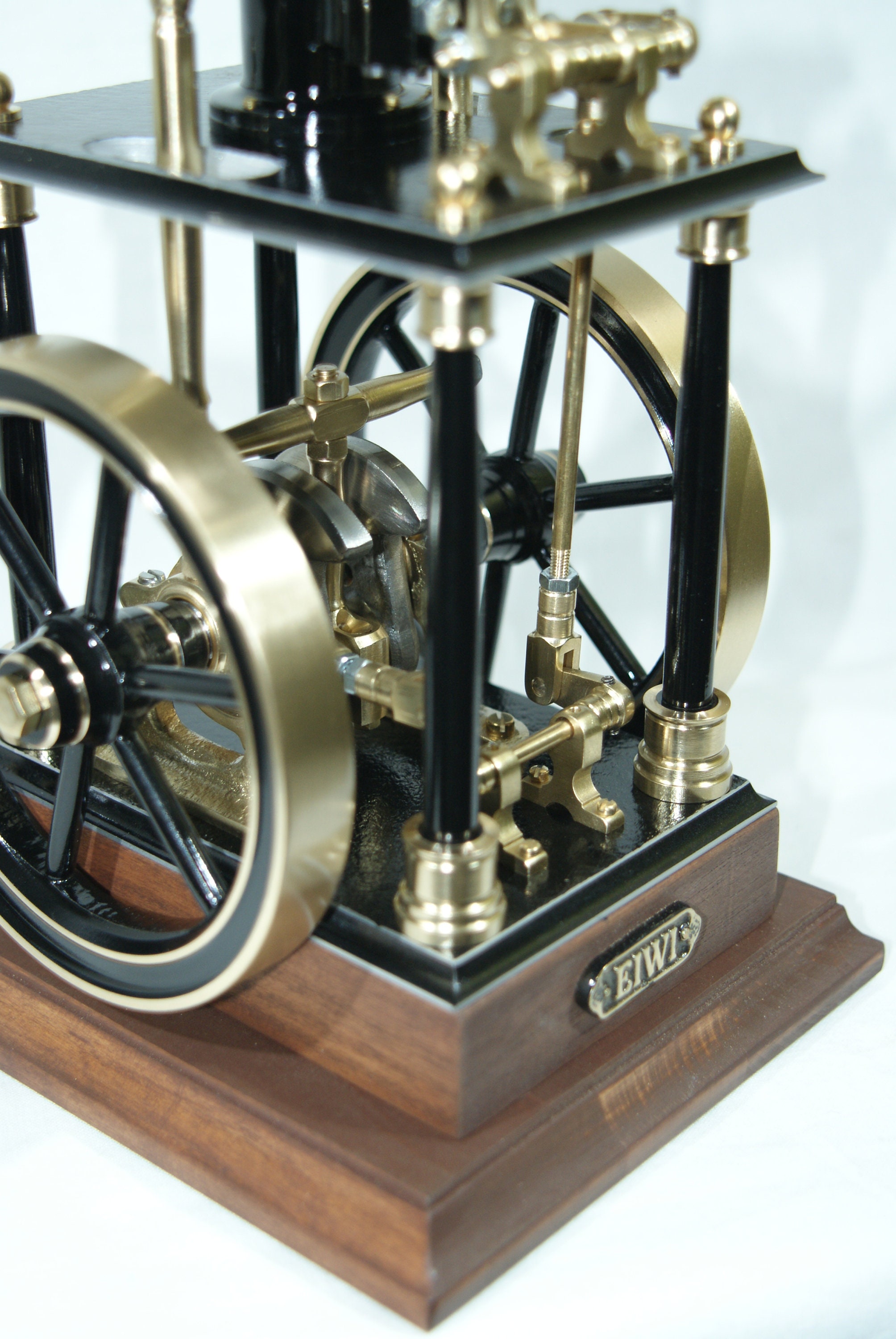 PSE - Large Vertical Steam Engine - Etsy