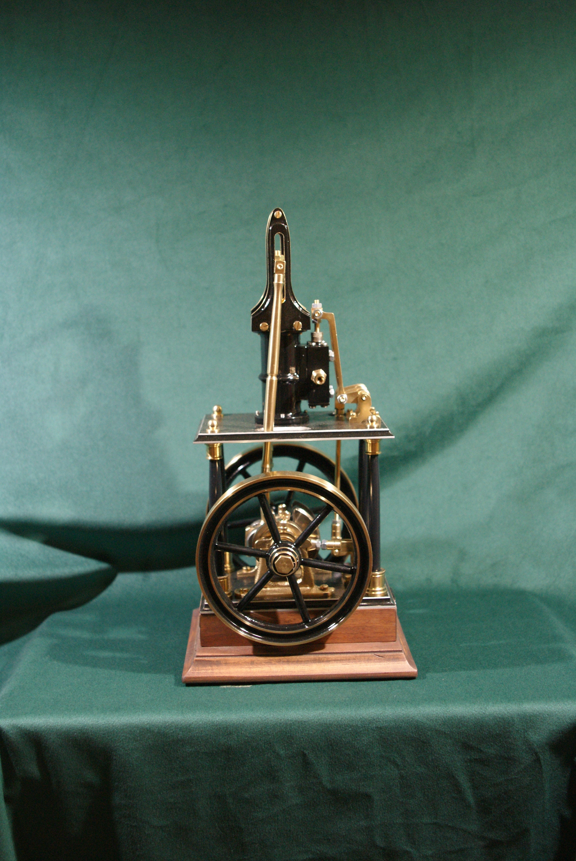 PSE - Large Vertical Steam Engine - Etsy