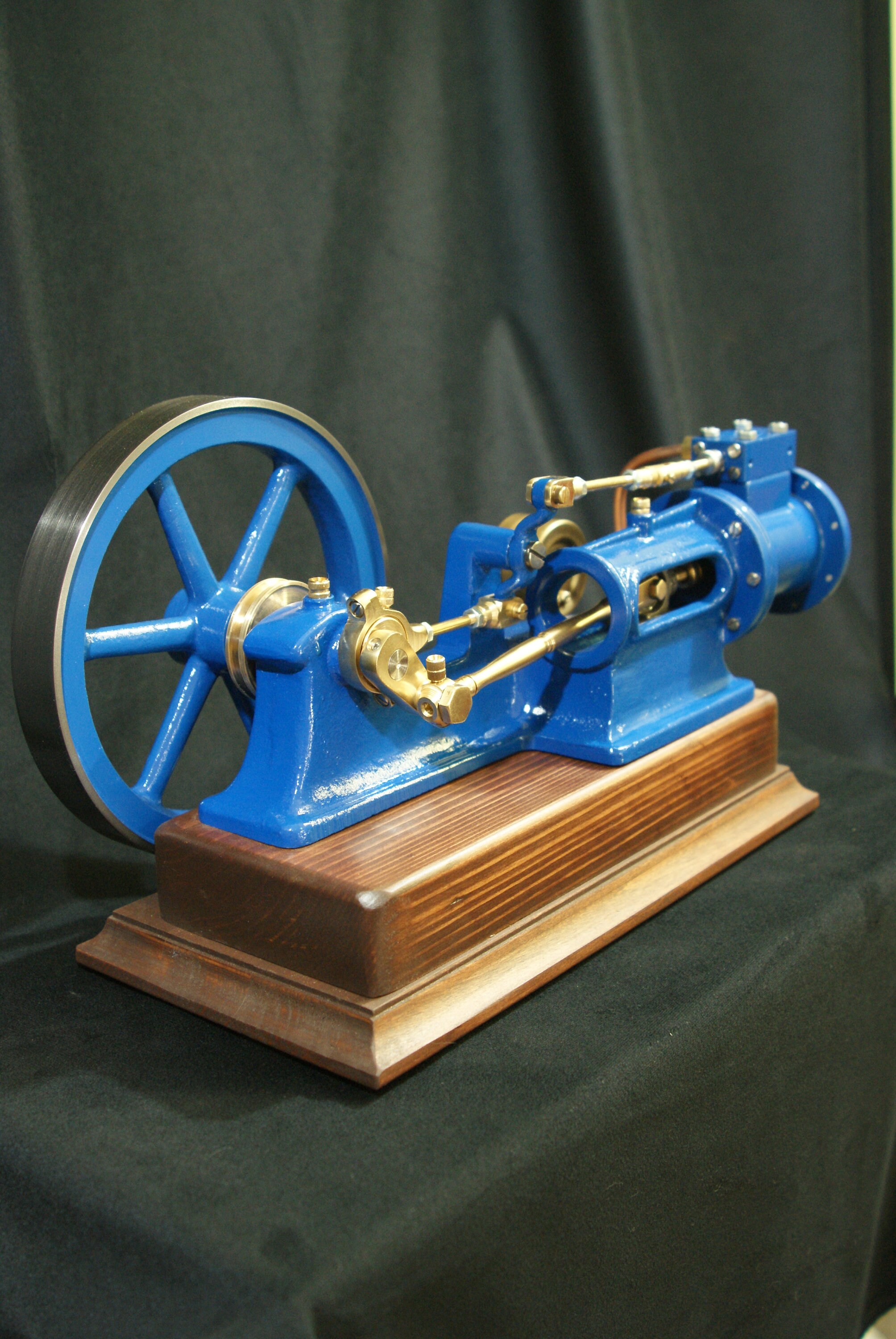 Horizontal Model of a Steam Engine - Etsy