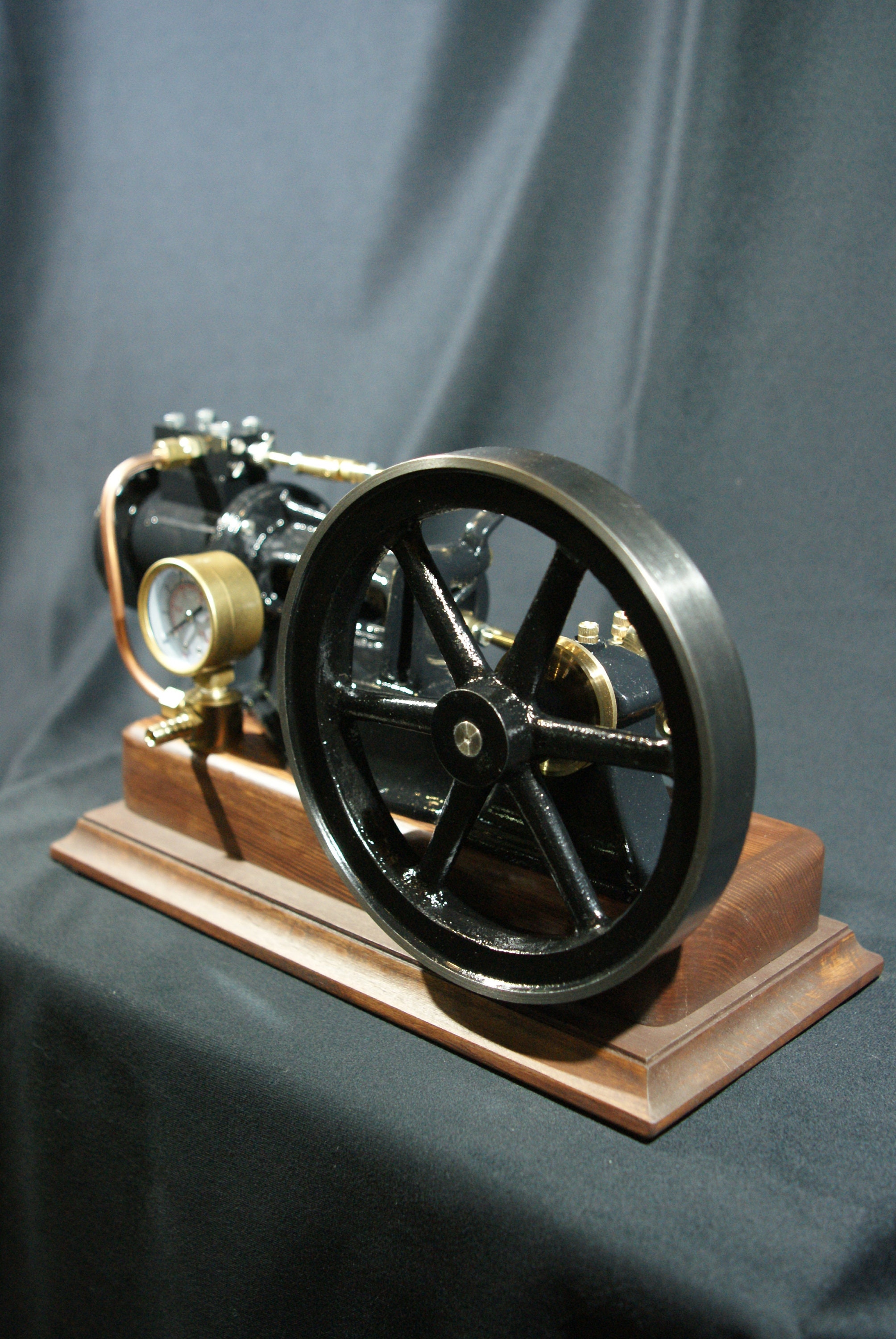 Horizontal Model of a Steam Engine - Etsy