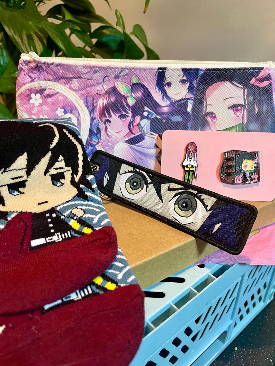 Demon Slayer Surprise Gift Set Selection of Hand-picked Items Fast UK ...