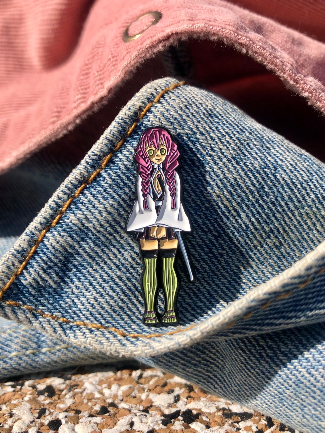 Enamel Pin Badge Demon Slayer Mitsuri Kanroji Fast UK Postage Anime ...