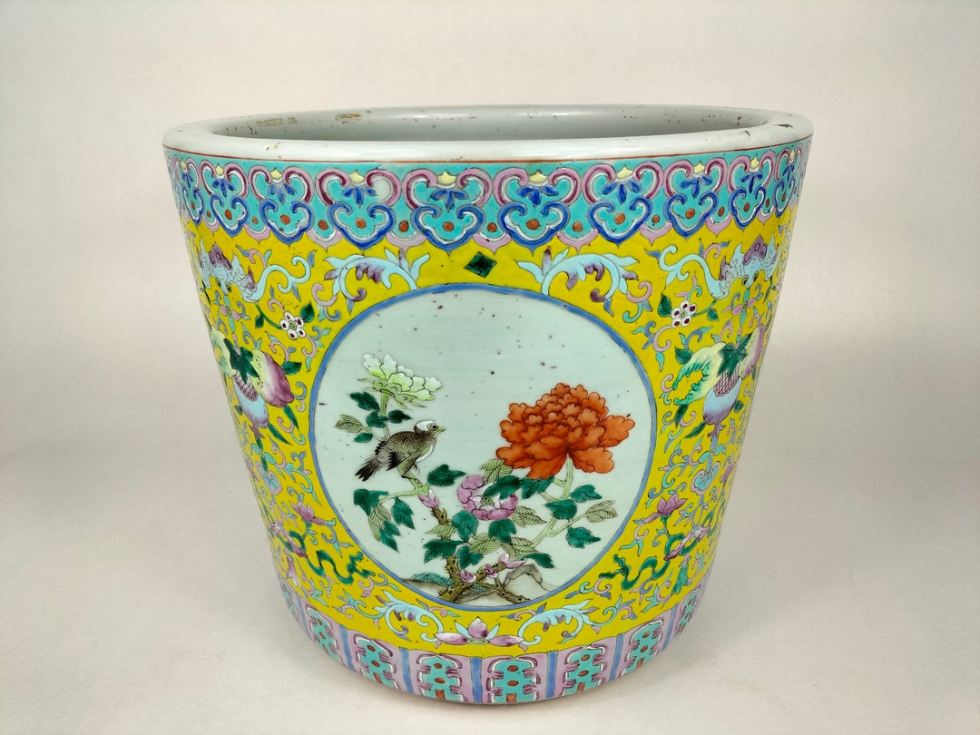 Large Antique Famille Rose Flower Pot Decorated With Flowers // Qing ...