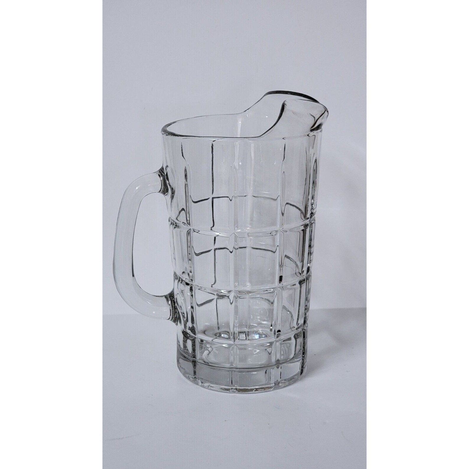 VINTAGE Anchor Hocking Glass Pitcher 64 Oz. TARTAN Clear Cut Glass 5 X ...