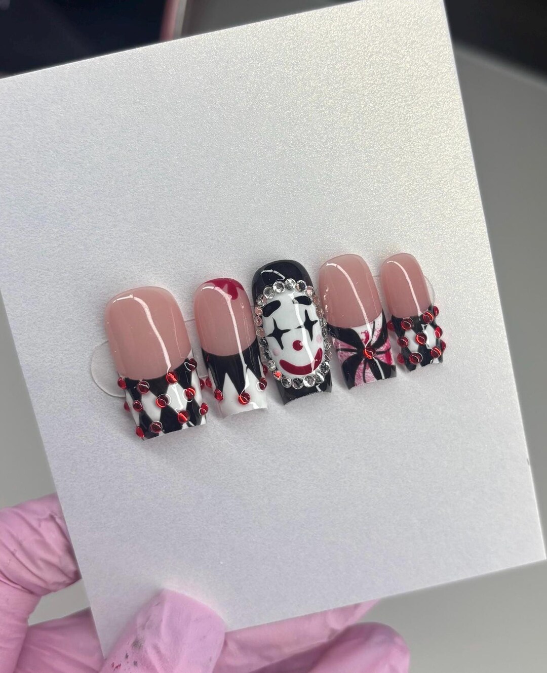 Killer Clown, Press on Nails - Etsy