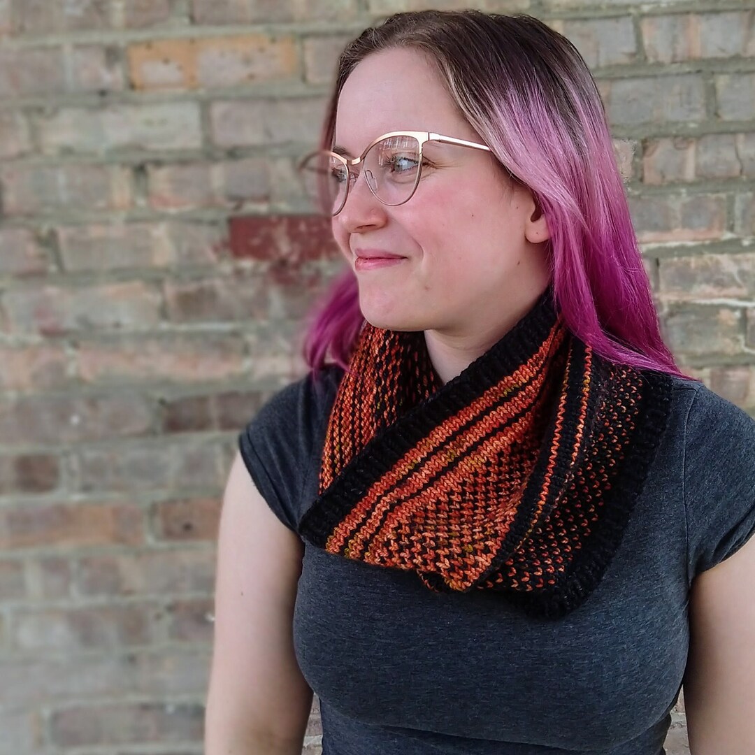 The Black Sheep Cowl Pattern - Etsy