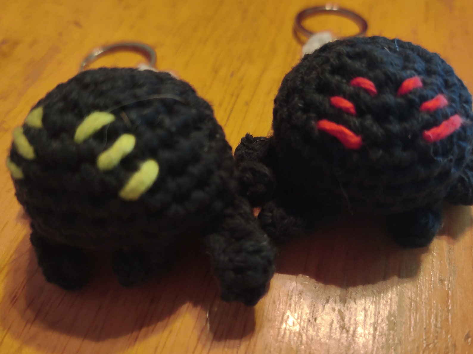 Mini Spiders, Spider Keychain, Set of 2, Crochet Spiders, Halloween ...