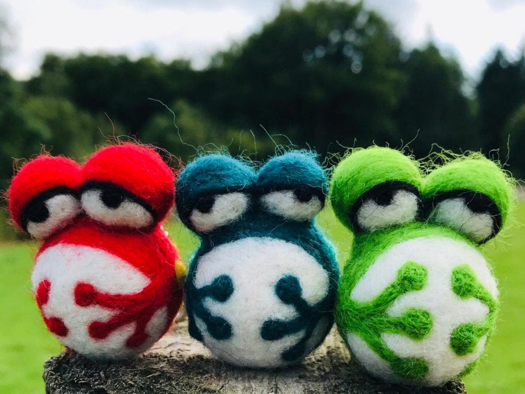 Handmade Needle Felted Frog Keychain, Kawaii Frog, Wooly Keycharm, Cute ...