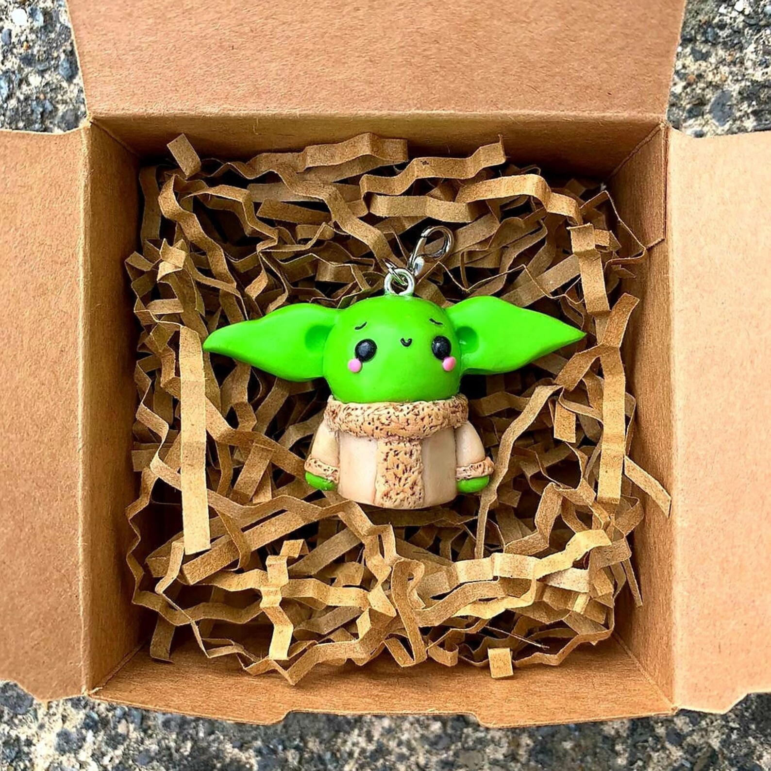 Cute Baby Yoda Charm, Polymer Clay Yoda, Kawaii Baby Yoda, Grogu Charm ...