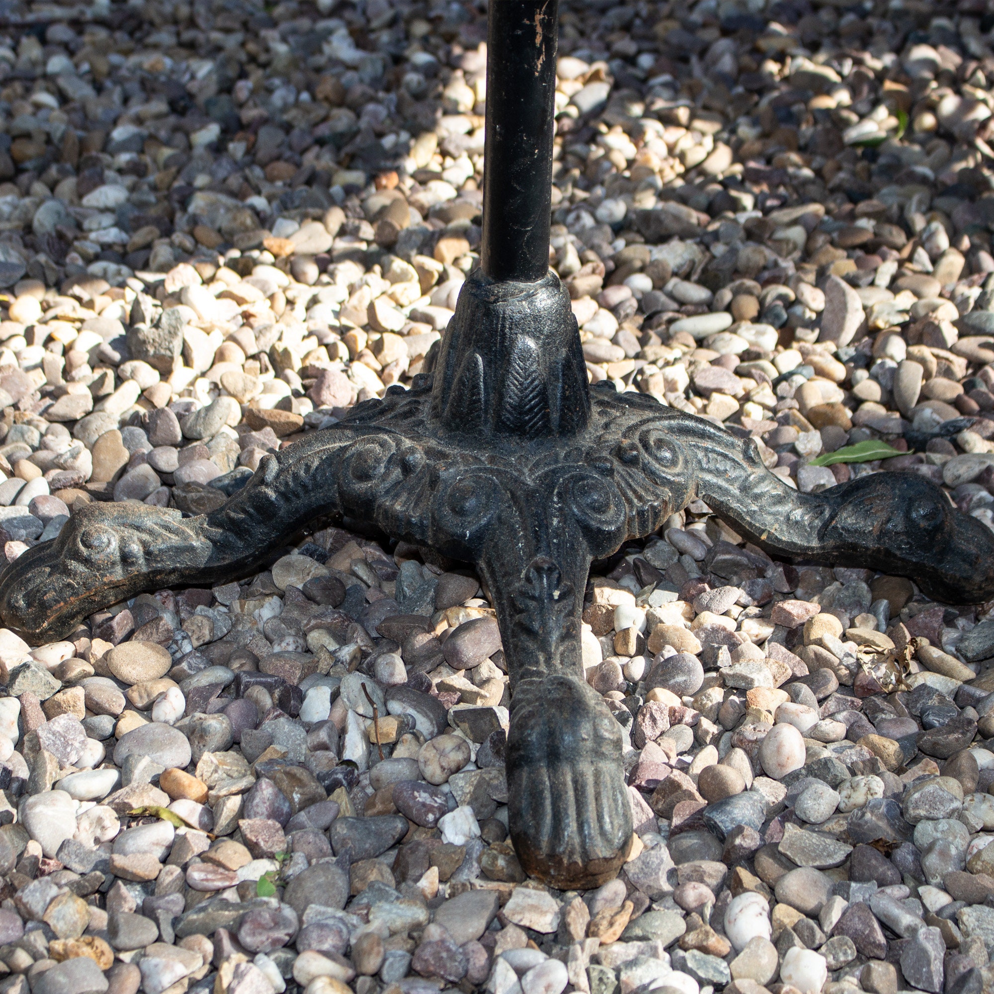 Rustic Cable Reel Garden Dining Table on A Cast Iron Base - Etsy UK