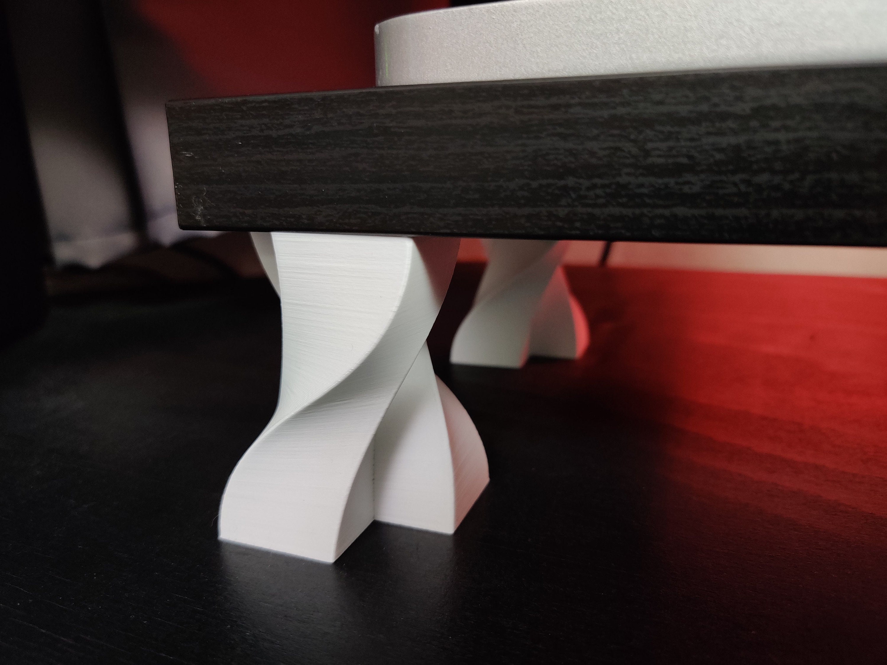 Double Twisted Monitor Riser - artof2