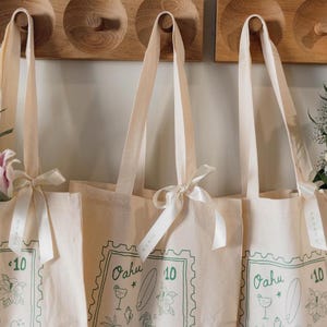 Custom Ribbon Name Tag: Ivory Bow, Bachelorette Wedding Favor - Etsy