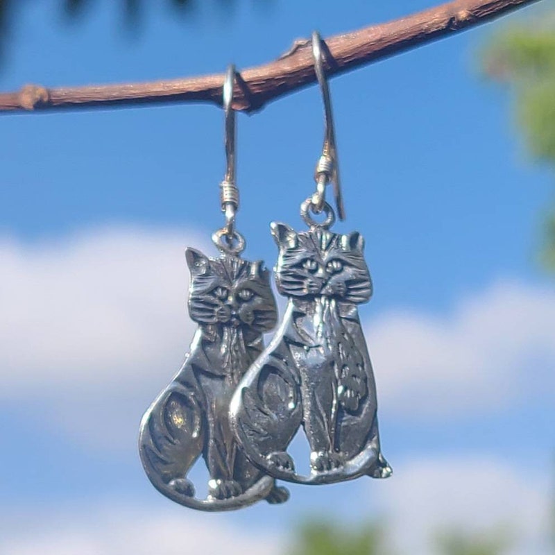 Cat Earrings - Etsy