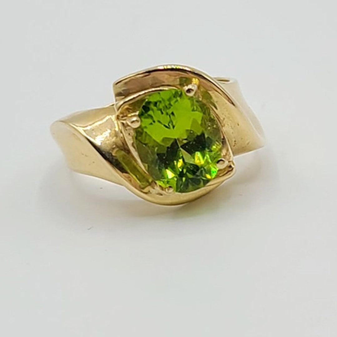 10k Yellow Gold Large Peridot Bypass Statement Ring, Vintage Gold Oval ...