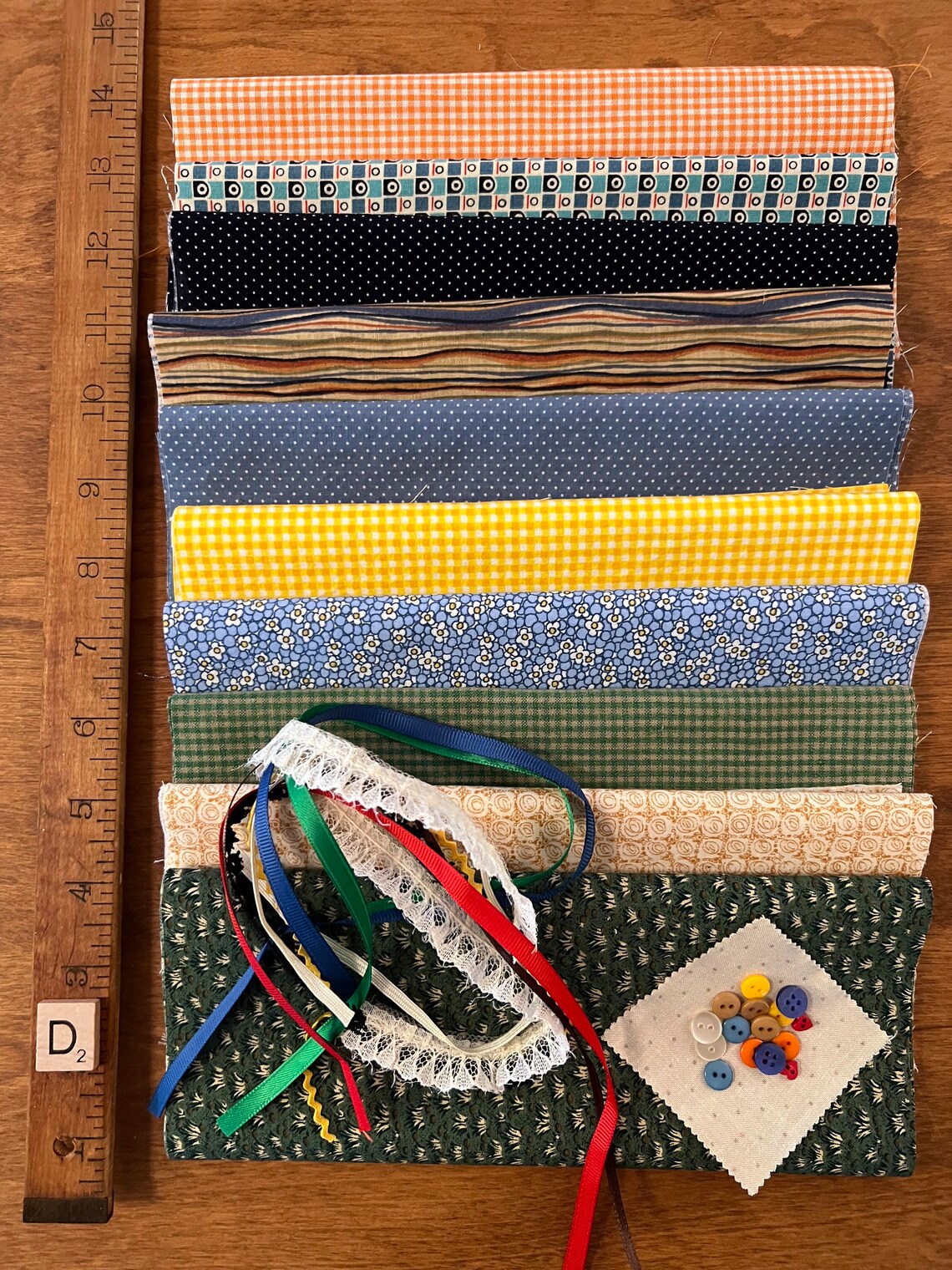 10 Small Print Fat Eights With Trim and Buttons Fabric for - Etsy