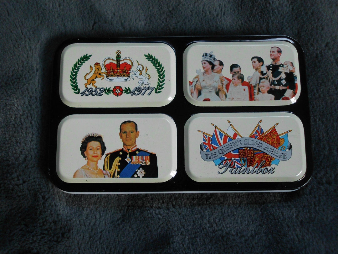 1977 Silver Jubilee Queen Elizabeth II Prince Phillip Reeves Paintbox ...