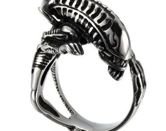 Alien Xenomorph Ring - Etsy